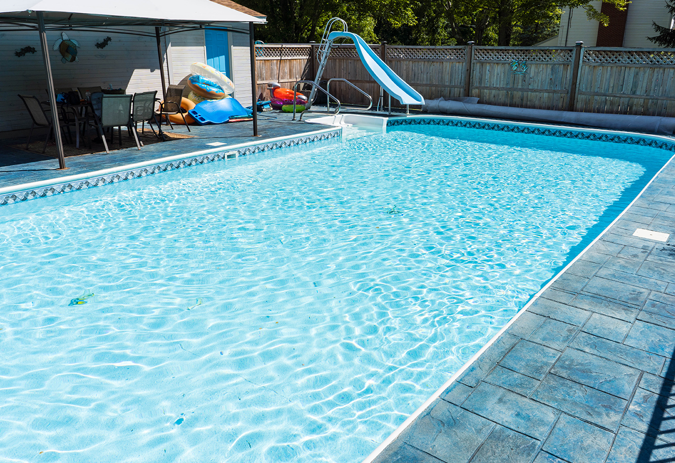 Whitehaven with Crystal Quartz - GLI Pool Products